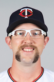 Three or more innings saves - Twinstrivia.com